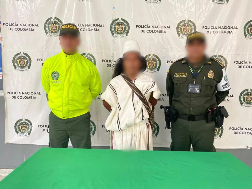 La Fiscalía junto a un traductor de la etnia arhuaca, interroga a ...